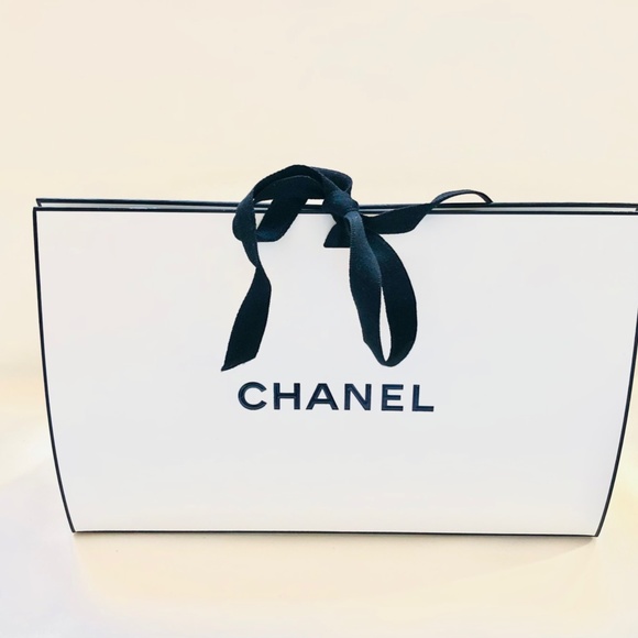 CHANEL | Bags | Chanel Signature Logo White Empty Gift Box Bag W Ribbon ...
